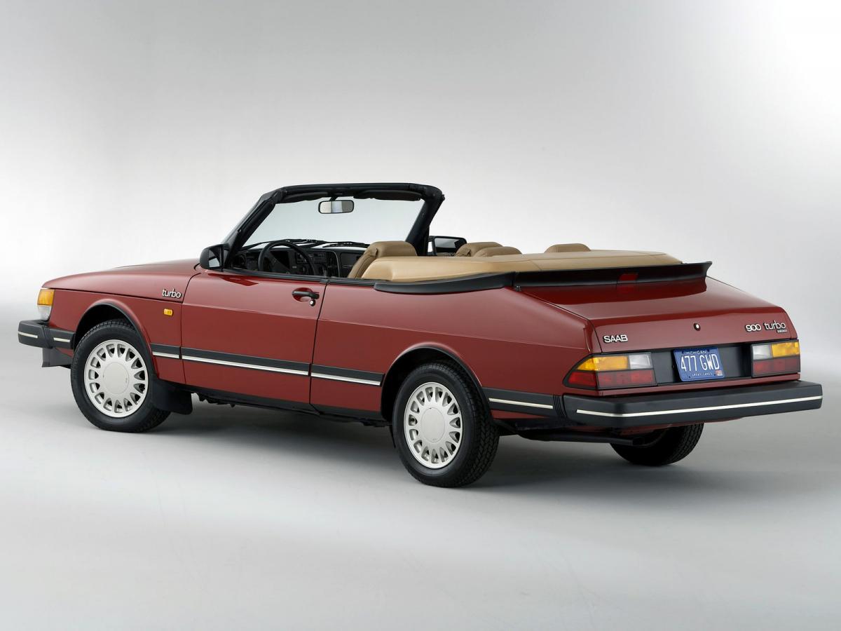Saab 900 technical specifications and fuel economy